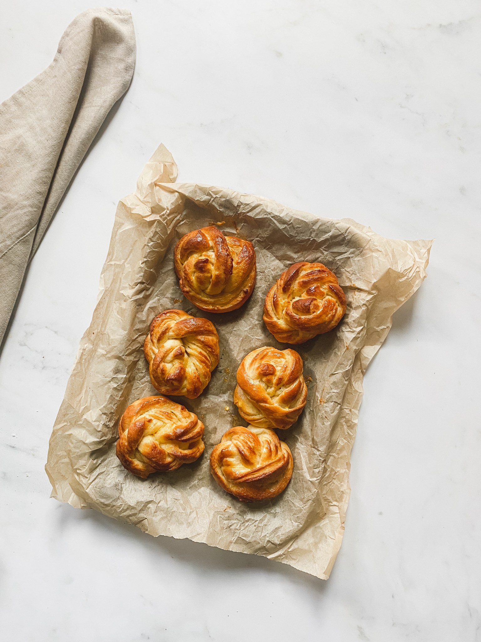 Lemon sweet buns – Break or Bake