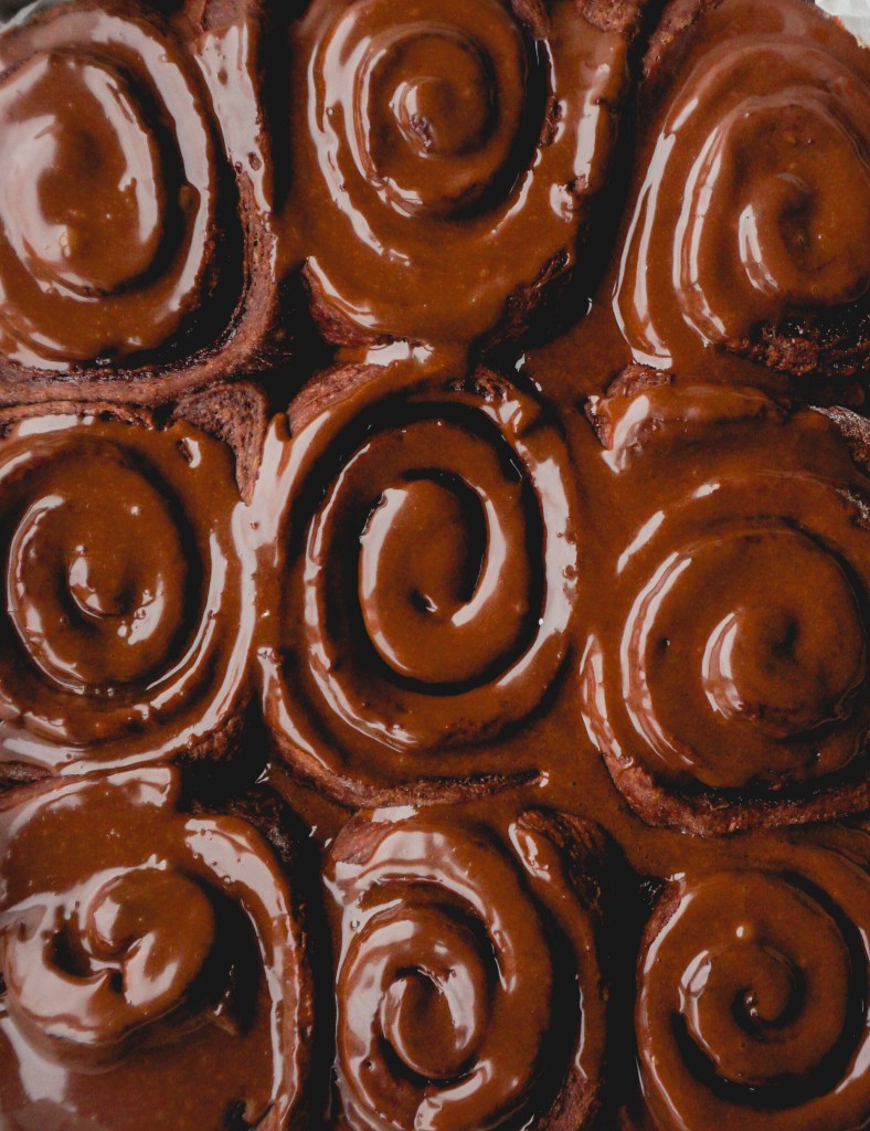 Chocolate Cinnamon Rolls with Nutella Icing – Break or Bake