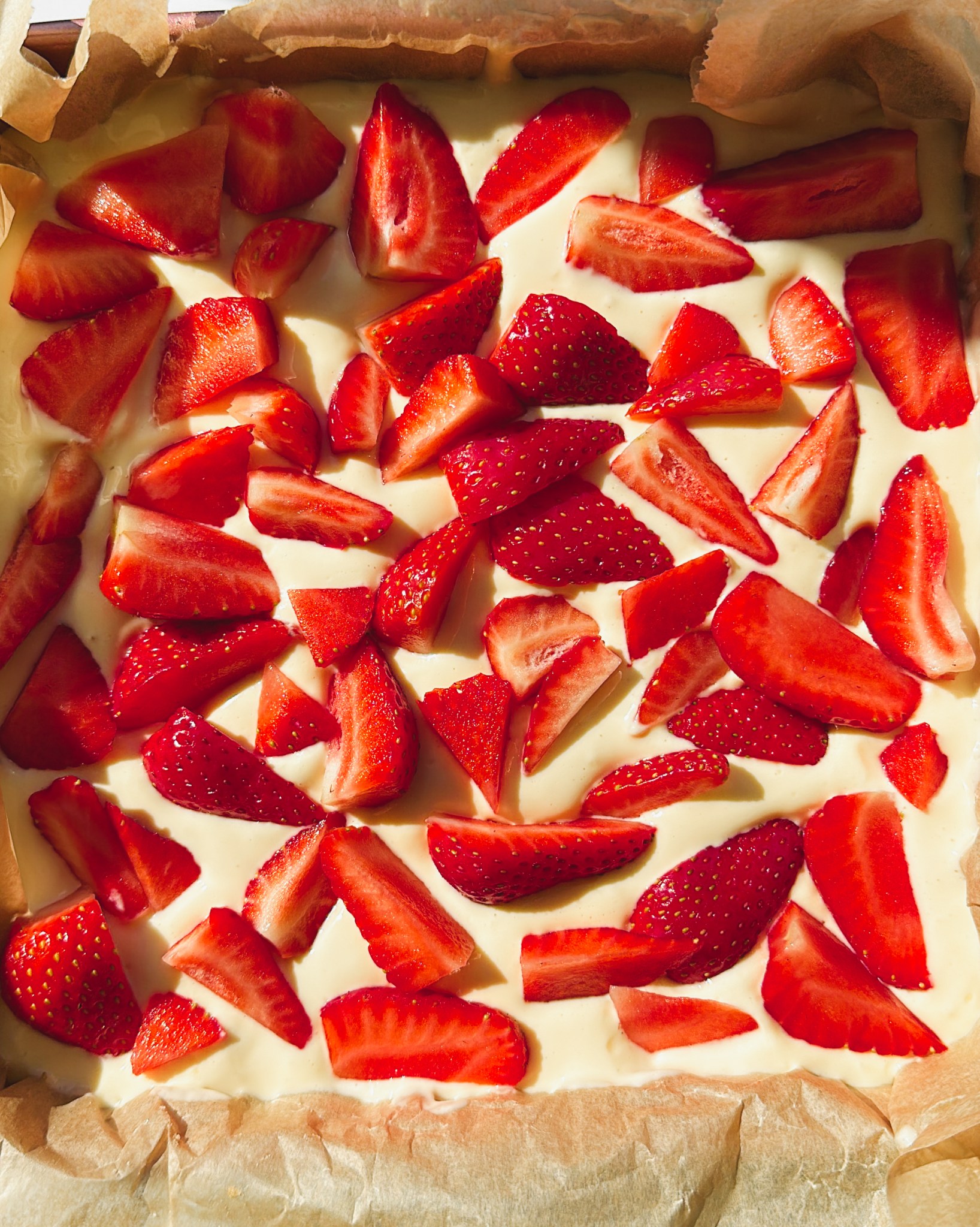 Strawberry Cheesecake Crumble Bars – Break or Bake